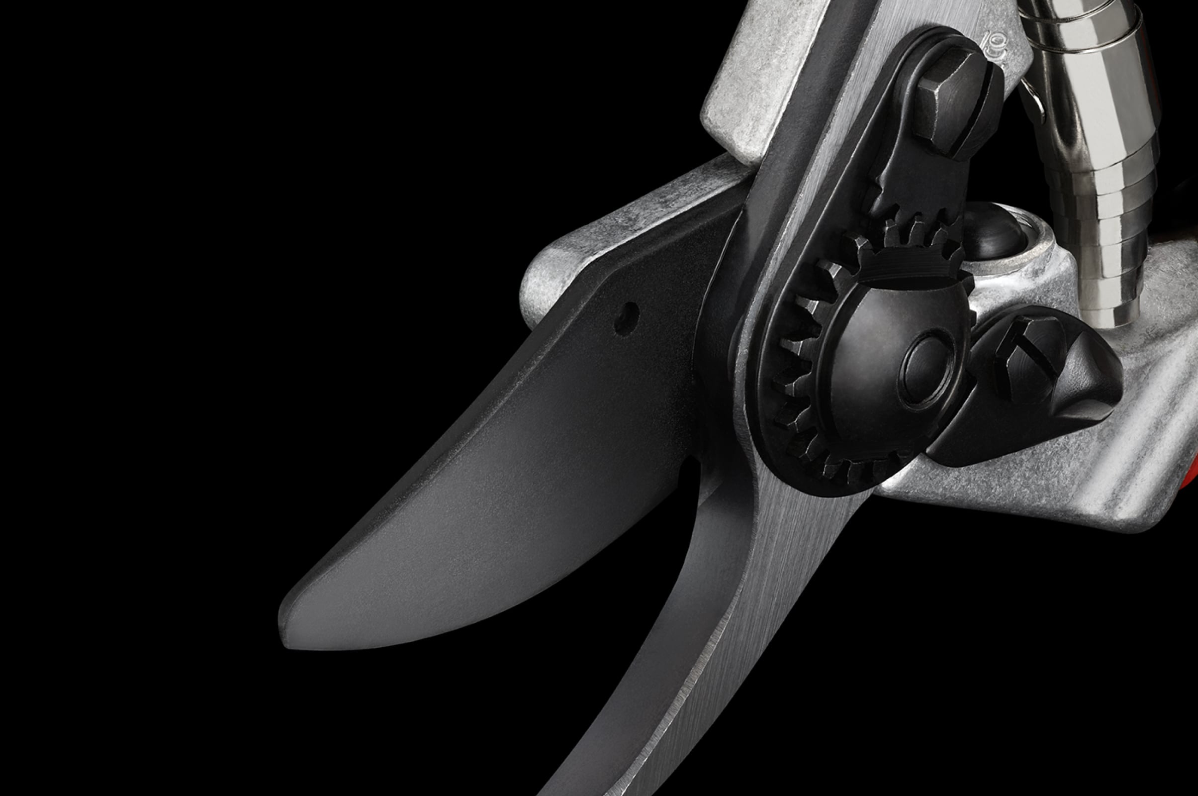 Elevating the FELCO Cutting Experience – FELCO Switzerland